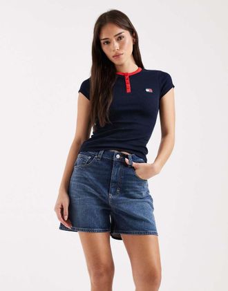 Tommy Jeans Short mom en jean - Bleu fonc&eacute; d&eacute;lav&eacute;