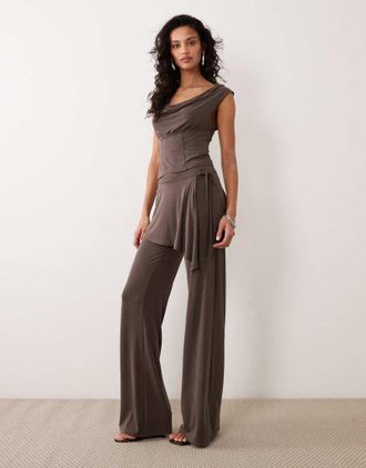 Motel Amata - Pantalon densemble avec d&eacute;tail jupe - Marron fonc&eacute;-Brown