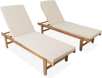 Sweeek Set de 2 bains de soleil en Acacia - AREQUIPA - Transats avec coussins beige et roulettes. multi positions