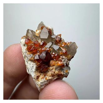 Generic Kristallstein Nat&uuml;rlicher Granat, Originalstein, Mineralienprobe, Kristall Kristallstein-Halskette mit Halter(5.1g 22 * 25 * 10mm)