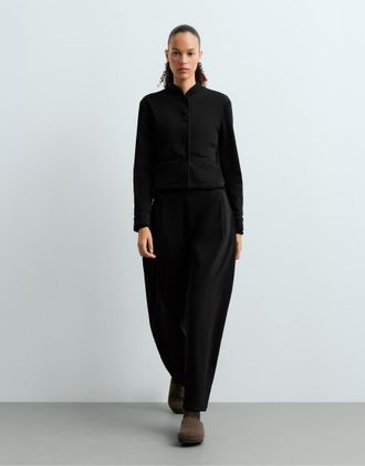 Oysho veste en coton &agrave; col ch&acirc;le noire