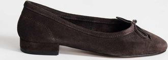Topshop Dottie ballerines &agrave; talon carr&eacute; en daim v&eacute;ritable couleur chocolat-Marron