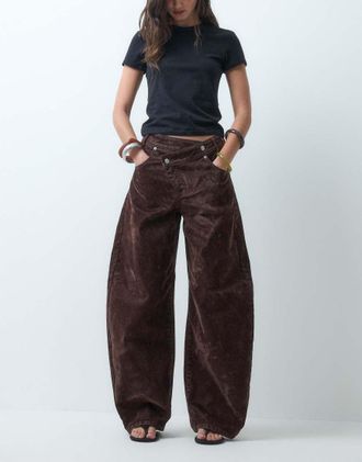 Asos jean barrel leg &agrave; taille portefeuille floqu&eacute; chocolat-Marron
