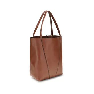 Chlo&eacute; Spin Shoulder Bag - Brown
