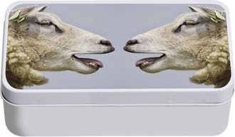 Fabulous Blechdose Schaf, Gesicht zu Gesicht, Tiere, Foto witzig - 11 x 18,5 x 5,5 cm - Aufbewahrungsbox, Schl&uuml;ssel, Werkzeuge, Lunchbox, Zucker, Kekse