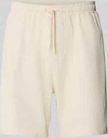 Review Shorts mit Strukturmuster