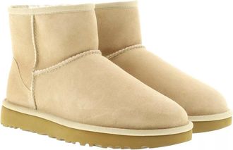 UGG Winterboots - W Classic Mini Ii - Gr. 42 (EU) - in Beige - f&uuml;r Damen