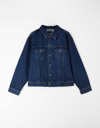 Asos Trucker-Jacke aus Denim in dunkelblauer Waschung