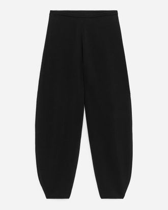 Arket Lockere Feinstrickhose -Schwarz