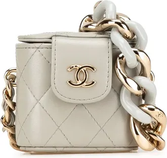 Chanel mini sac &agrave; bandouli&egrave;re Elegant Chain Vanity Case en peau dagneau (2021) - Gris