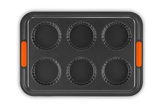 LE CREUSET Antihaft Tarteform, F&uuml;r 6 St&uuml;ck, Sauerteigbest&auml;ndig, Aus Karbonstahl gefertigt, Anthrazit/Orange, 94102939000000