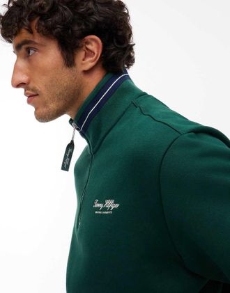 Tommy Hilfiger Sweatshirt mit Kordelzugsaum, Relaxed Fit, Viertelrei&szlig;verschluss in Nocturnal Green-Gr&uuml;n