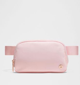 lululemon Sac de ceinture Everywhere 1 L - Rose/Gold