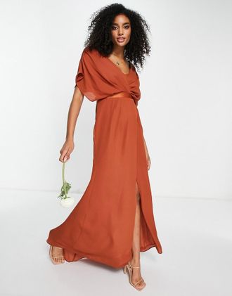 Asos Kurz&auml;rmliges Brautjungfern-Maxikleid in Rostrot mit Wasserfallausschnitt vorne und Knopfleiste hinten-Braun