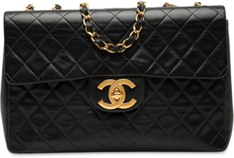 Chanel Hobo Bags - Maxi XL Classic Lambskin Single Flap - Gr. unisize - in Schwarz - f&uuml;r Damen
