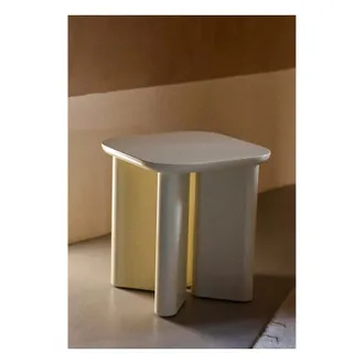 Gabrielle Paris Table dappoint en bois laqu&eacute; Garance Gabrielle Paris