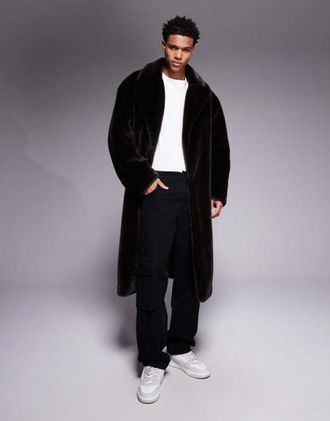 Asos Manteau oversize long en fausse fourrure - Marron-Brown