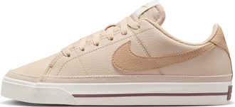 Nike Damen WMNS Court Legacy NN Sneaker, SANDDRIFT/Hemp-Bronzine-SAIL, 37.5 EU