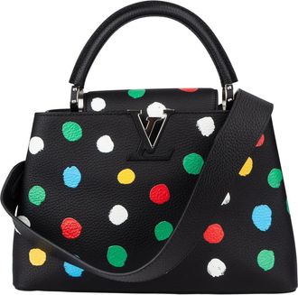 Louis Vuitton Crossbody Bags - Louis Vuitton x Yayoi Kusama Dots Capucines MM Han - Gr. unisize - in Schwarz - f&uuml;r Damen