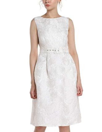 Apart Fashion FashionElegantes Damen Kleid, Cocktailkleid, Brautkleid, aus Jacquard, crème-Farben, ärmellos, V-Ausschnitt im Rückenpart, 65066, Creme, 38