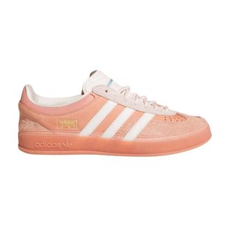 adidas Femme, Chaussures, Rose, Taille: 44 2/3 EU Baskets dint&eacute;rieur en daim avec Logo Motif