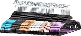Amazon Basics Platzsparende, rutschfeste Kunststoffbügel mit 10 Clips, 60er-Pack, Mehrfarbig