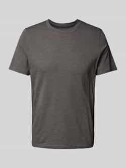 Mc Neal T-Shirt mit geripptem Rundhalsausschnitt