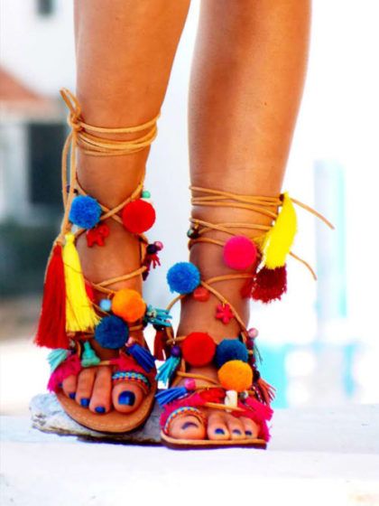 Les sandales soldées qu’il faut avoir aux pieds cet été