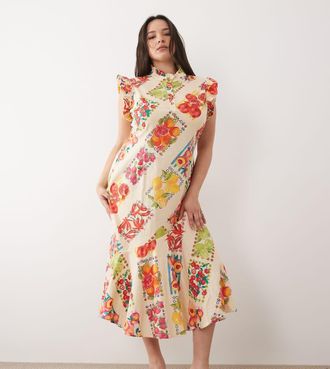 Never Fully Dressed Plus Remi - Robe mi-longue &agrave; manches &eacute;vas&eacute;es et patte de boutonnage avec imprim&eacute; autocollants fruits - Rose-multicolore