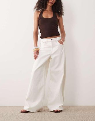 Abercrombie & Fitch Pantalon ultra-ample en denim l&eacute;ger &agrave; taille haute - &Eacute;cru-Blanc