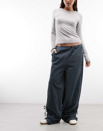 Collusion Parachute-Hose in Blau