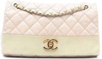 Chanel Hobo Bags - Medium Quilted Calfskin Soft Elegance Flap - Gr. unisize - in Wei&szlig; - f&uuml;r Damen