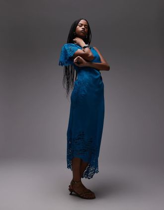 Topshop Robe mi-longue avec empiècement en dentelle et détail à lépaule - Bleu intense