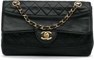 Chanel Hobo Bags - Quilted Lambskin Shoulder Bag - Gr. unisize - in Schwarz - f&uuml;r Damen