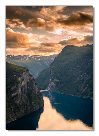 Wallario selbstklebendes Poster - Fjord bei Sonnenuntergang, Aufkleber in Premiumqualit&auml;t, Klebefolie Gr&ouml;&szlig;e: 70 x 100 cm (Riesenposter)