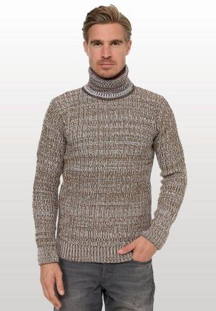 Rusty Neal Rollkragenpullover im angesagten Strickdesign