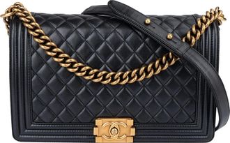 Chanel Crossbody Bags - Chanel Quilted Lambskin Medium CC Boy Single Flap - Gr. unisize - in Schwarz - f&uuml;r Damen