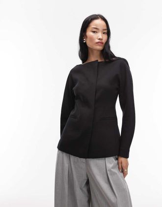 Arket Blazer aus Wollmix mit U-Boot-Ausschnitt in Schwarz