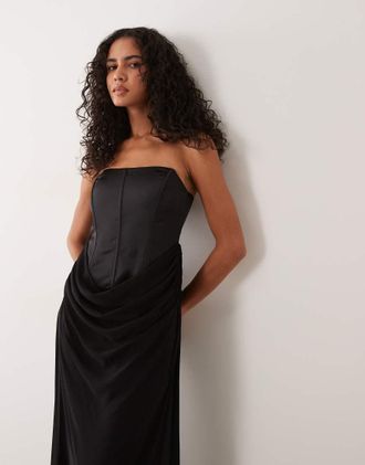 Tfnc robe longue en satin avec corset et jupe drap&eacute;e en velours noire