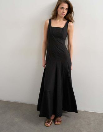 Topshop Sommerkleid in Schwarz mit Tellerrock und tief angesetztem Saum