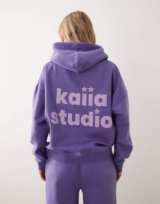 KAIIA Studio - Oversize-Kapuzenpullover in Lila und Flieder mit hohem Baumwollanteil und Stern-Logo, Kombiteil