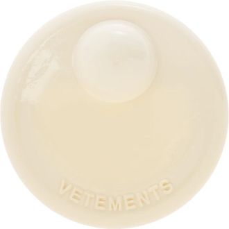 VETEMENTS Brosche mit Logo - - Accessories - unisex - Beige - ONE SIZE