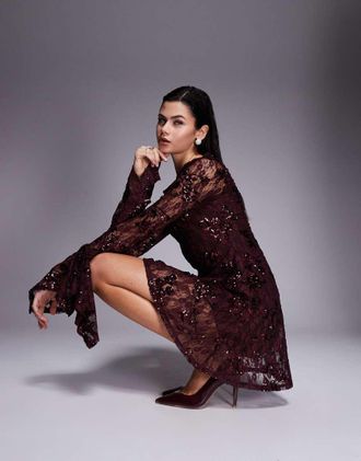 Asos Robe courte en dentelle orn&eacute;e de sequins avec encolure bateau et manches &eacute;vas&eacute;es - Chocolat-Brown