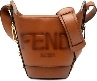 Fendi Hobo Bags - Leather Debossed Logo Bucket Bag - Gr. unisize - in Braun - für Damen