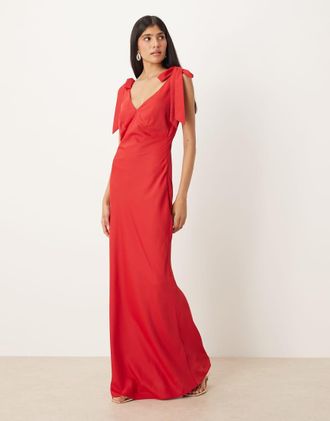 Pretty Lavish Piper - Maxikleid in Rot mit Schleifenträger