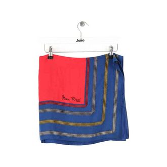 Nina Ricci Carr&eacute; en soie marine