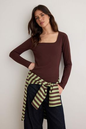 Trendyol Lang geschnittene, taillierte Bluse - Braun