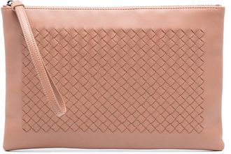 Bottega Veneta Clutches - Nappa Intrecciato Zip Wristlet Pouch - Gr. unisize - in Braun - f&uuml;r Damen