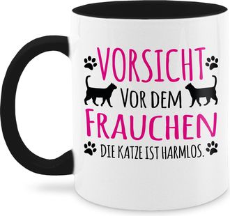 Shirtracer Tasse Tassen 325ml - Vorsicht vor dem Frauchen - Katze harmlos - 325 ml - Schwarz - katzentassen katzenteetasse sprüche katzen katzenmama kaffeetasse 