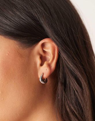 Abbott Lyon Kleine Creolen aus wasserdichtem Edelstahl in geschmolzener Silber-Optik